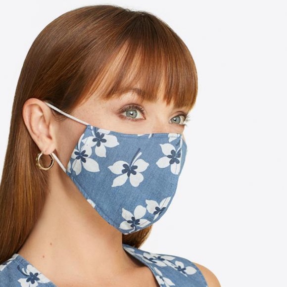 Draper James | Accessories | Draper James Floral Chambray Face Mask ...